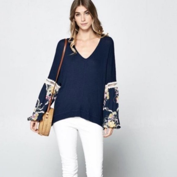 Hummingbird | Tops | New Hummingbird Boho Festival Lace Floral Navy Top ...